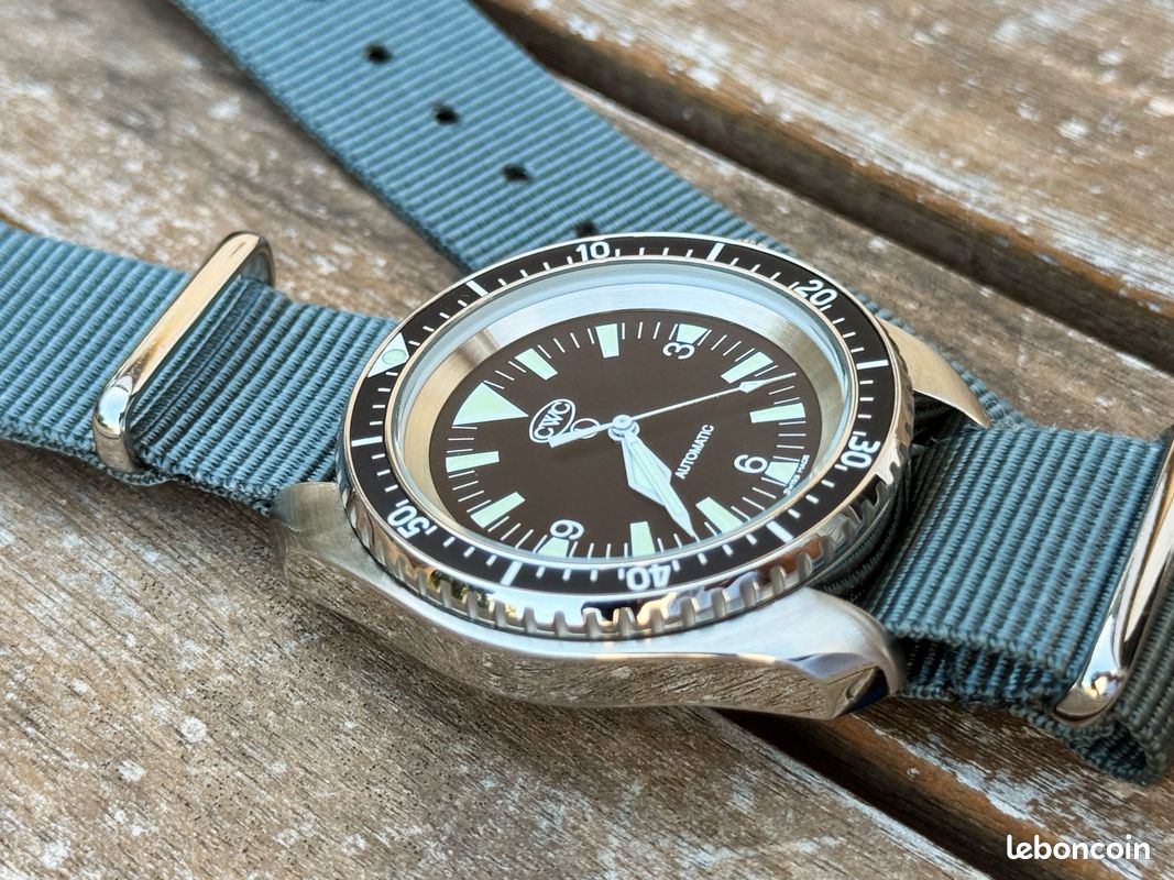 CWC ROYAL NAVY MK2 Diver Watch - Montres & Bijoux