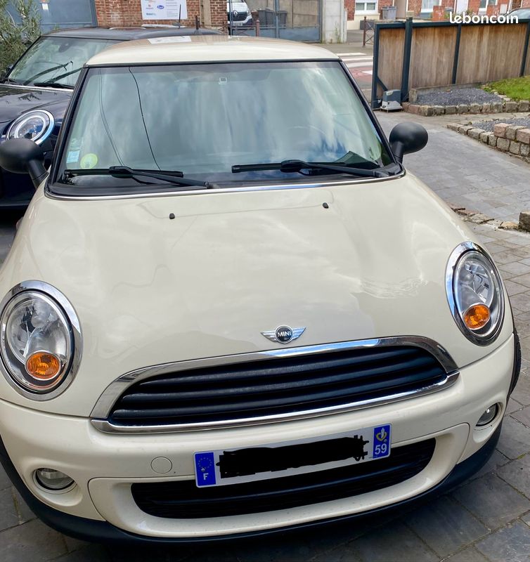 Mini one D 2011 blanche - Voitures