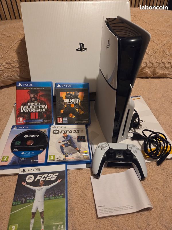 PS5 slim standard avec lecteur de disque TBE + jeux FC25 FC24 - Consoles
