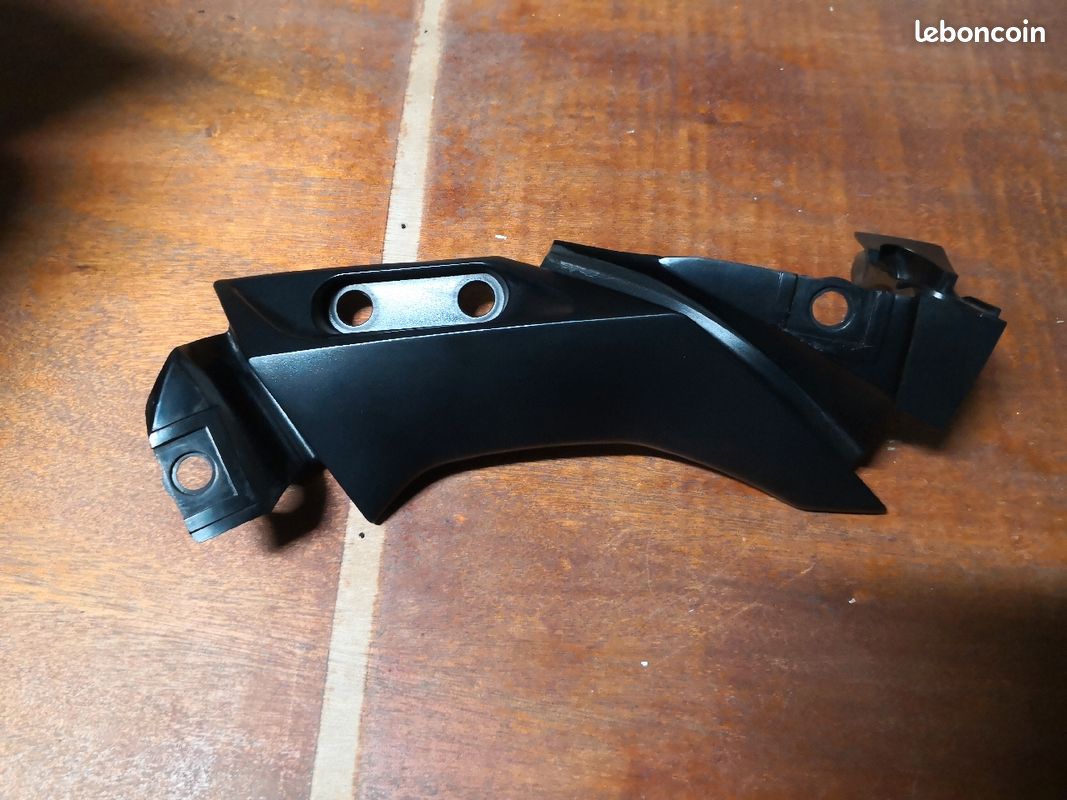 Yamaha cover 8 R1 - Équipement moto