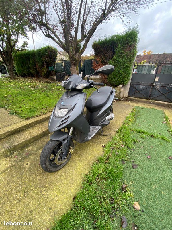 Piaggio Typhoon 2T 2016 - Motos