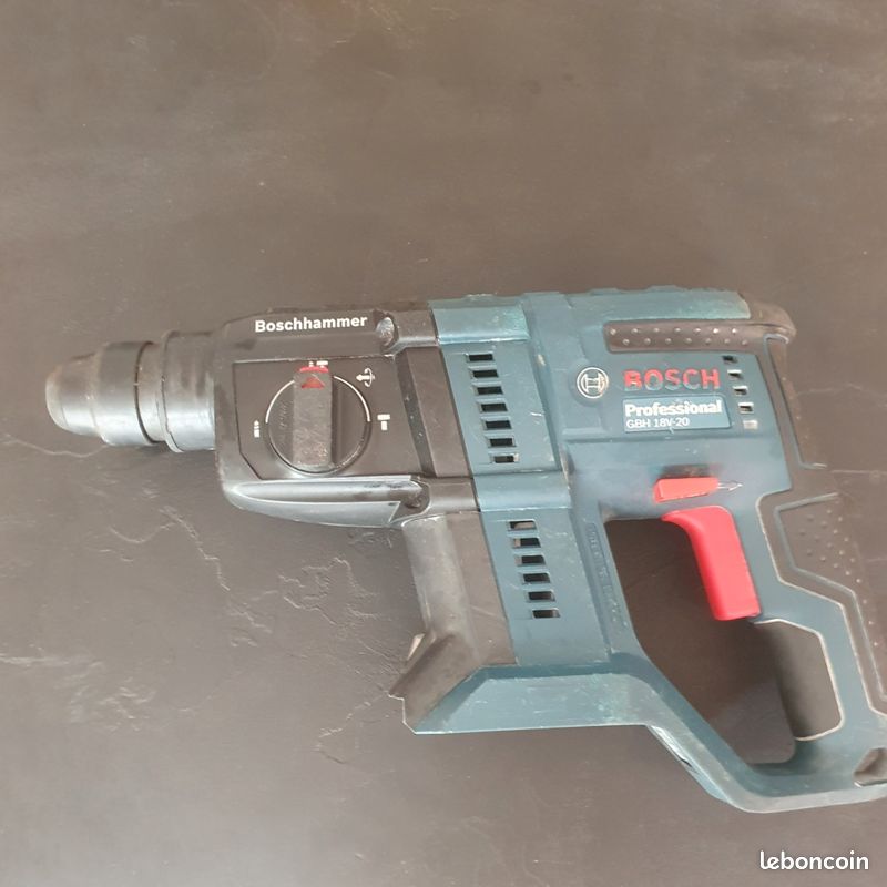 Perforateur bosch pro - Bricolage