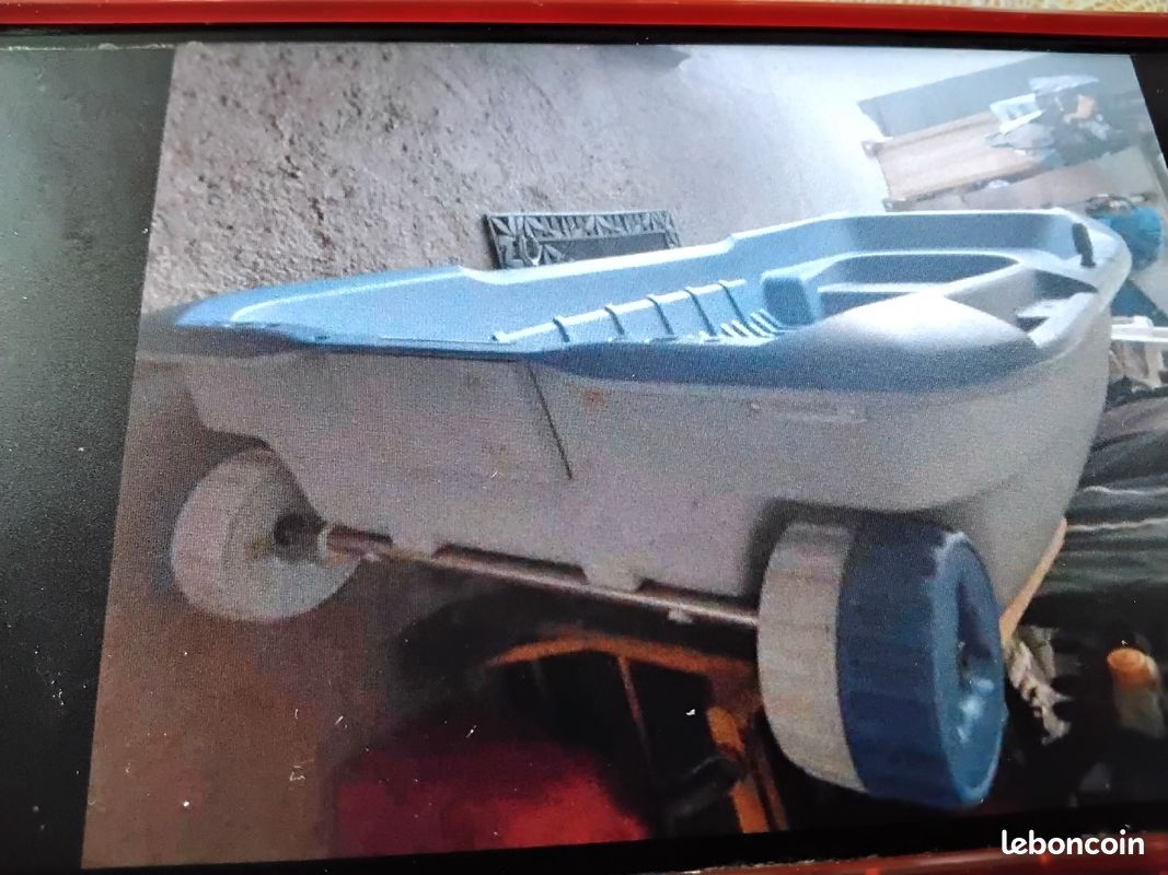 Barque de pêche sportyak 245 avec moteur neuf - Nautisme