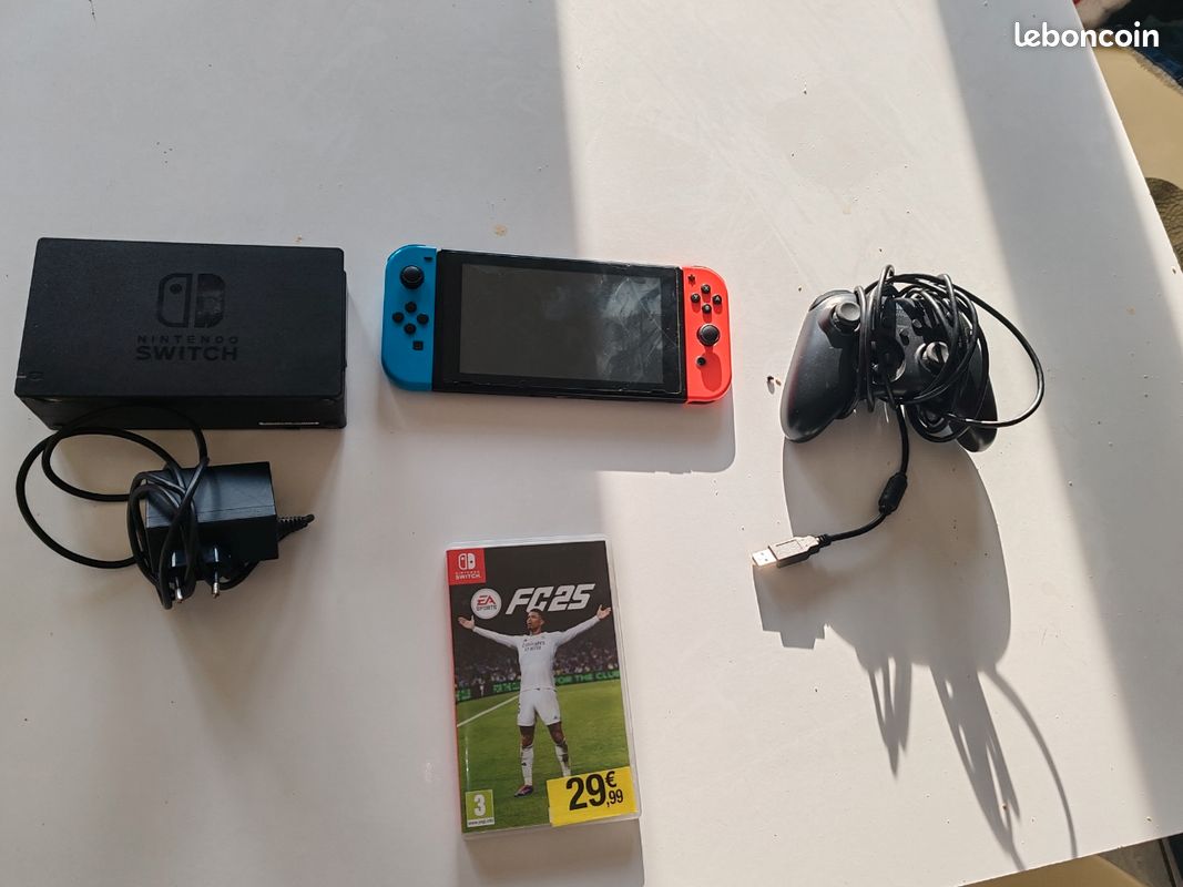 Nintendo Switch v1 - Consoles