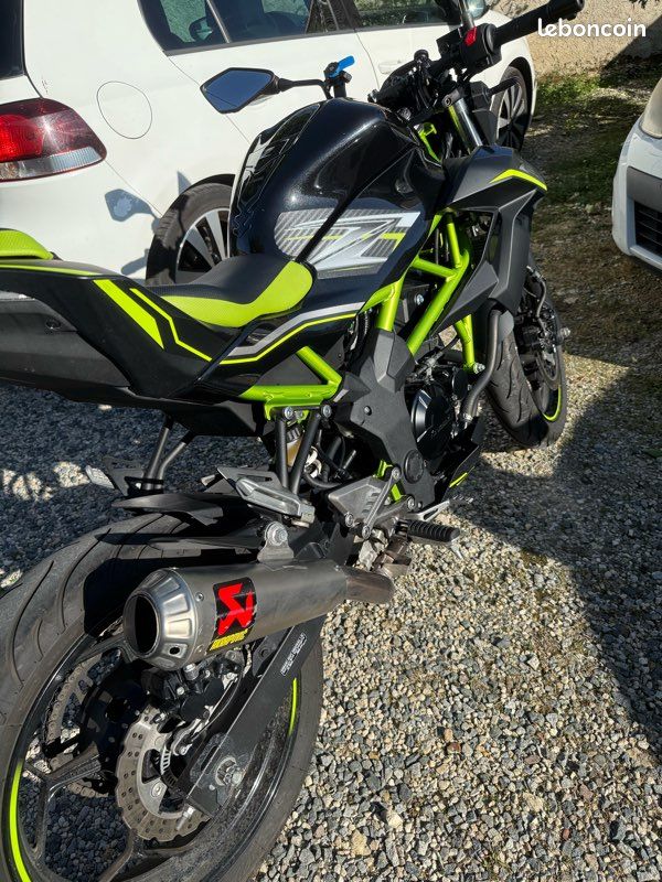 Kawasaki Z125 - Motos