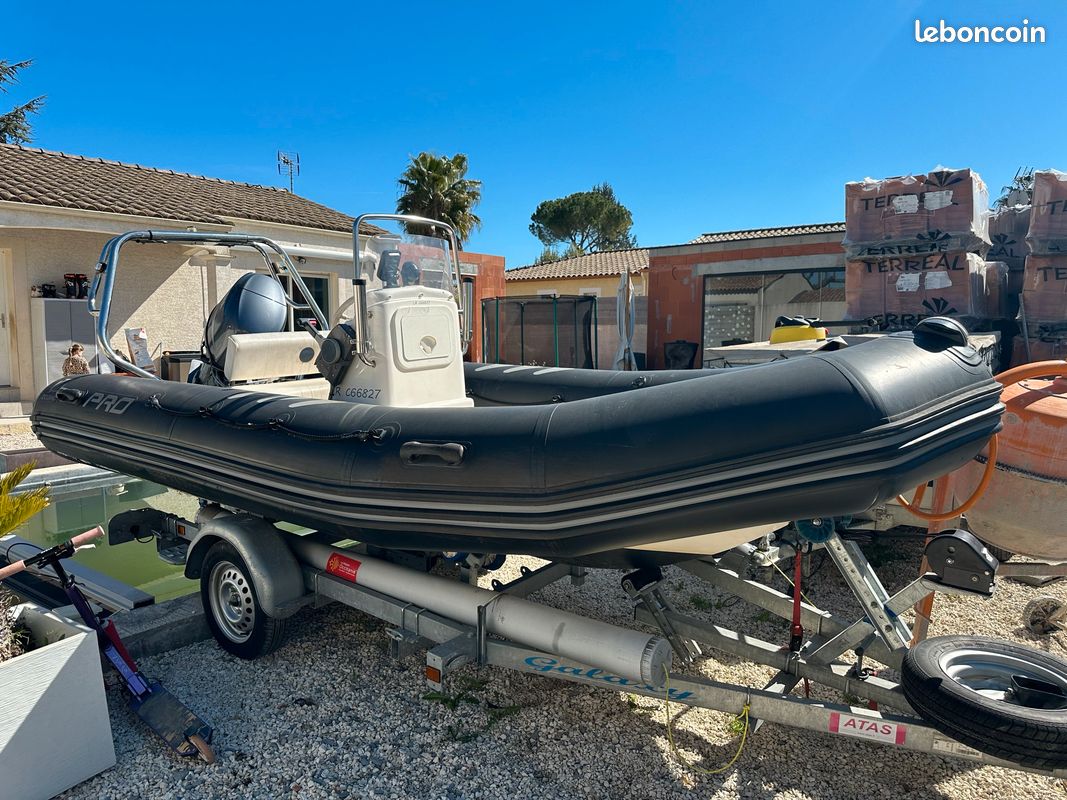 Zodiac 470 pro semi rigide noir - Nautisme