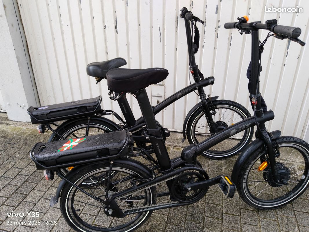 Deux vélos pliants électrique - Vélos