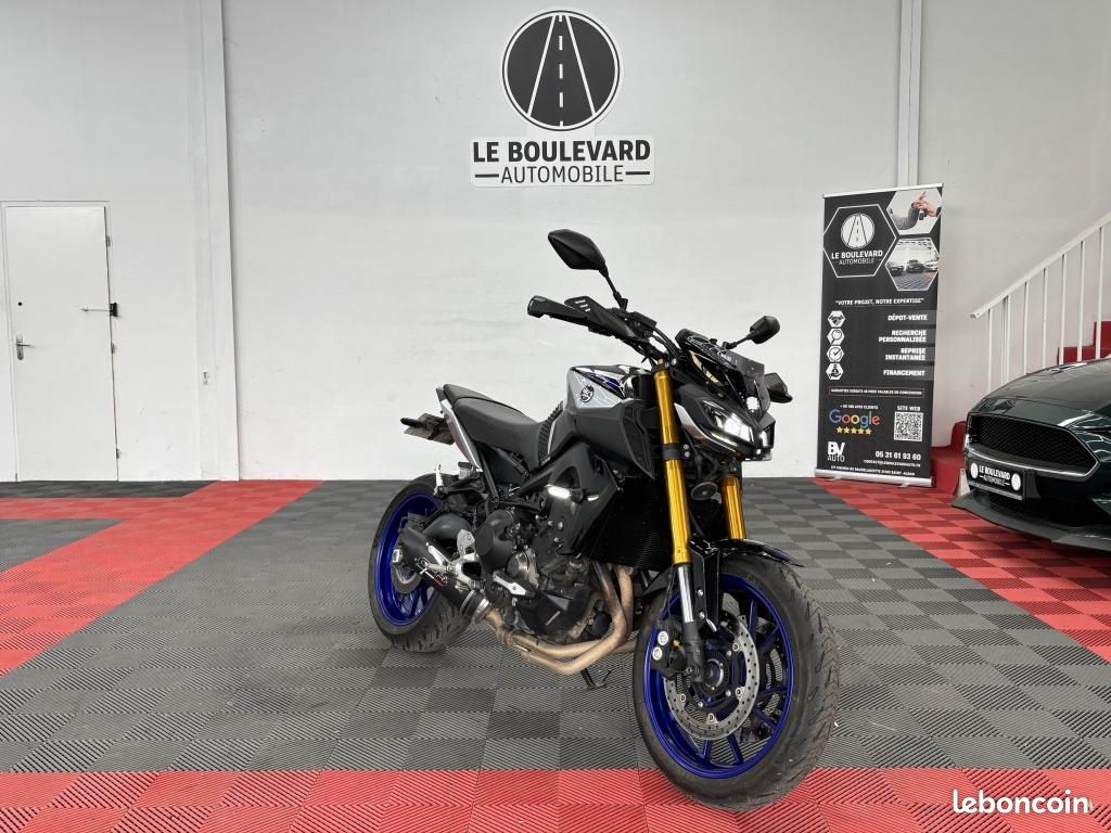YAMAHA MT 09 (110 euros/mois) SP 115 CH 900 cm3 MT09 2019 entretien ...