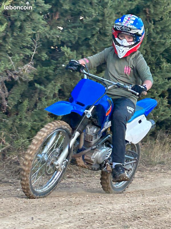Yamaha 125 ttr - Motos