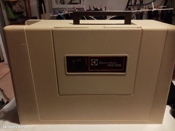 Machine a coudre electrolux d'occasion - Électroménager - leboncoin