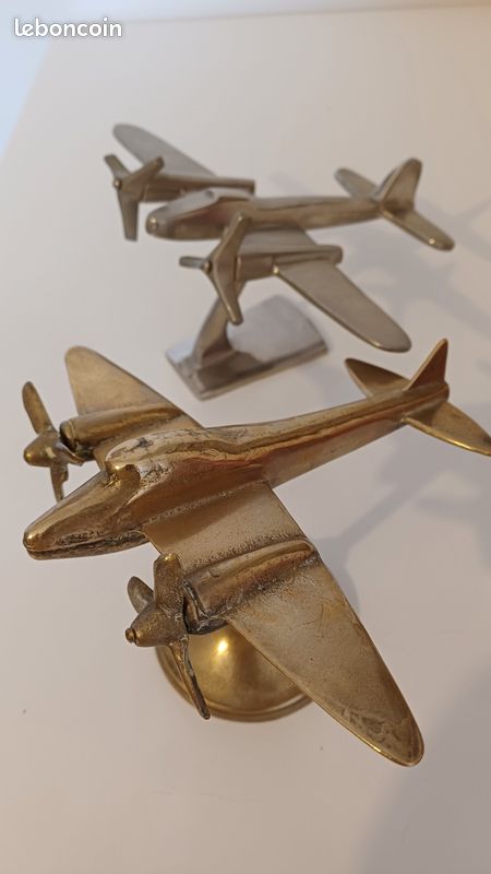 Avions en tôle - Collection