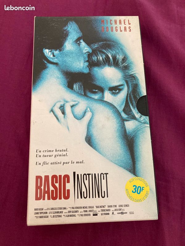 VHS “Basic Instinct” - DVD - Films