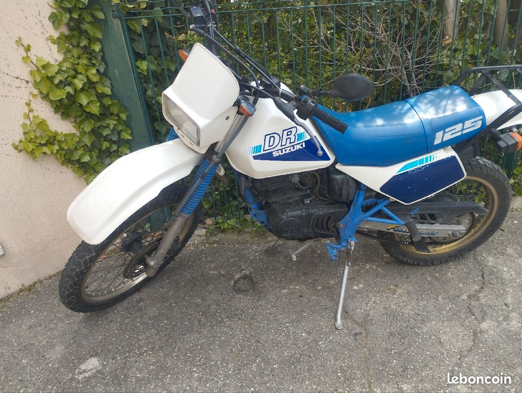 Suzuki DR 125 - Motos