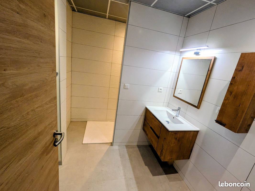 Appartement neuf de 85M2 - Locations