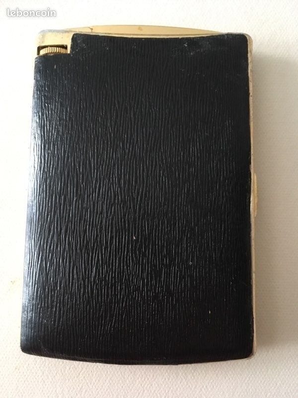 Porte cigarettes avec briquet - Collection