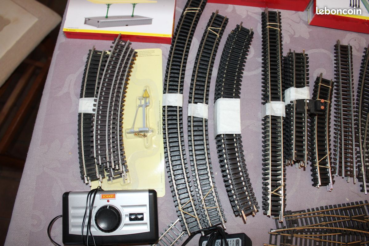 Train Groupe Hornby Jouef Lima lot de 80 éléments divers rails ...