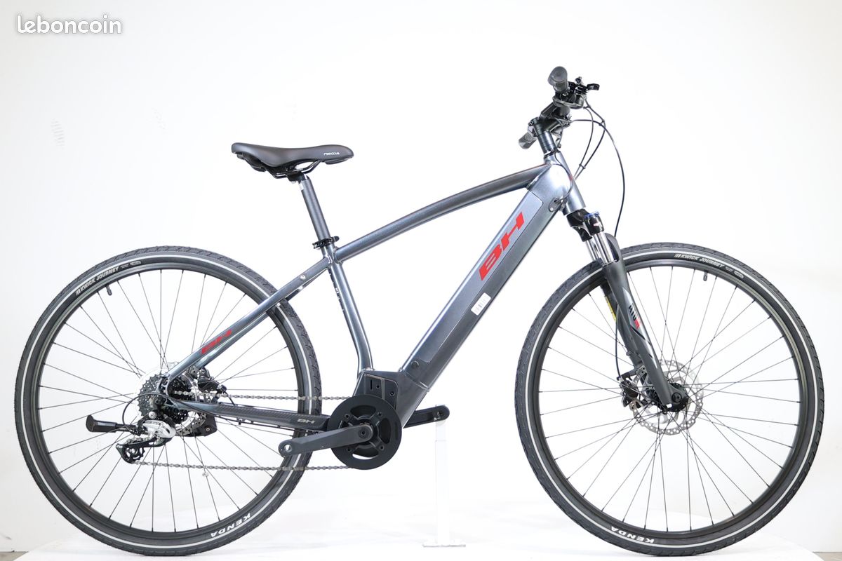 BH Atom Cross 2024 taille S - modèle d'exposition en parfait état ...