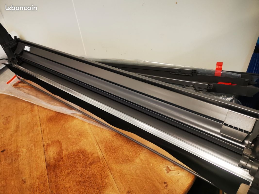 Volet roulant électrique marque VELUX SML SK08 - Bricolage