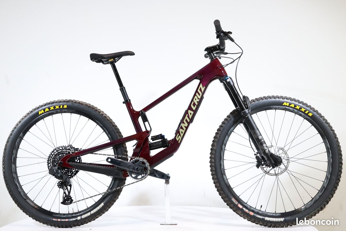 Santa Cruz Hightower 3 C 29 GX AXS AR30 2023 en taille M, vélo ...