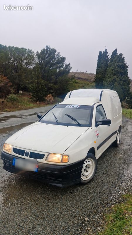 Seat Inca - Voitures