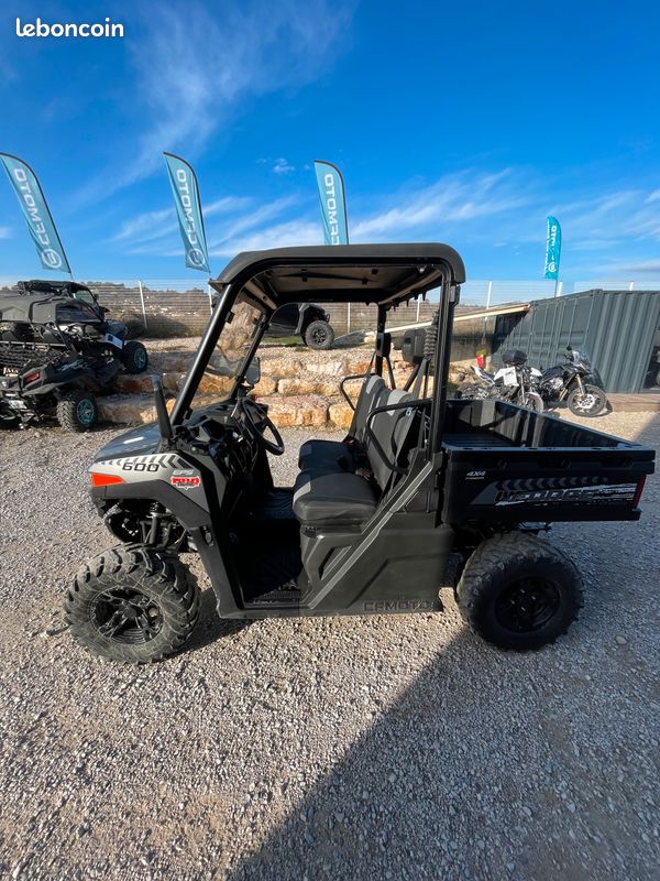 Cf moto uforce 600 eps - Motos