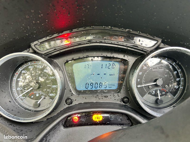 Piaggio MP3 500 Lt Sport ligne Akrapovic - Motos
