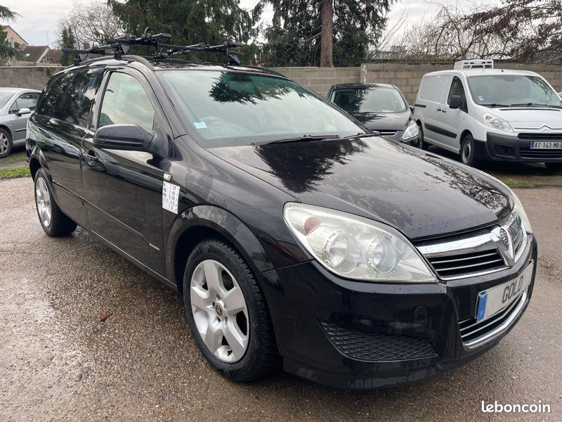 Opel (Vauxhall) Astra MK V Break 1.7 CDTI 100CH - Voitures