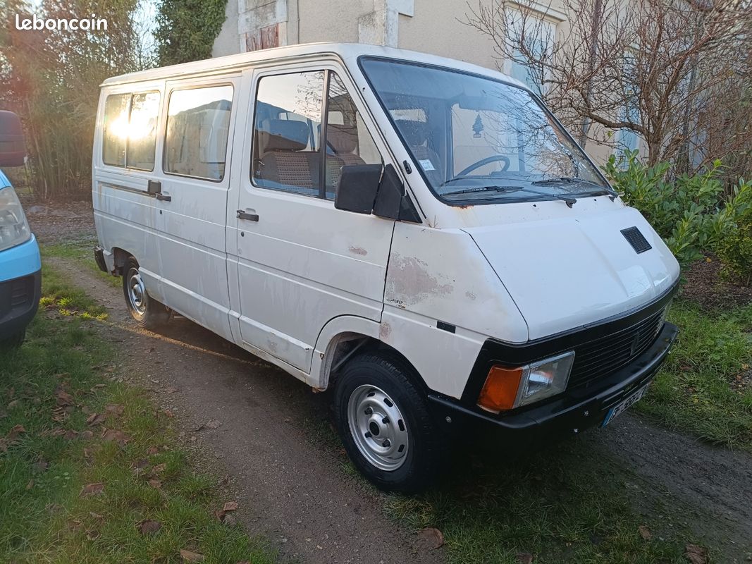Renault trafic Phase 1 - Utilitaires