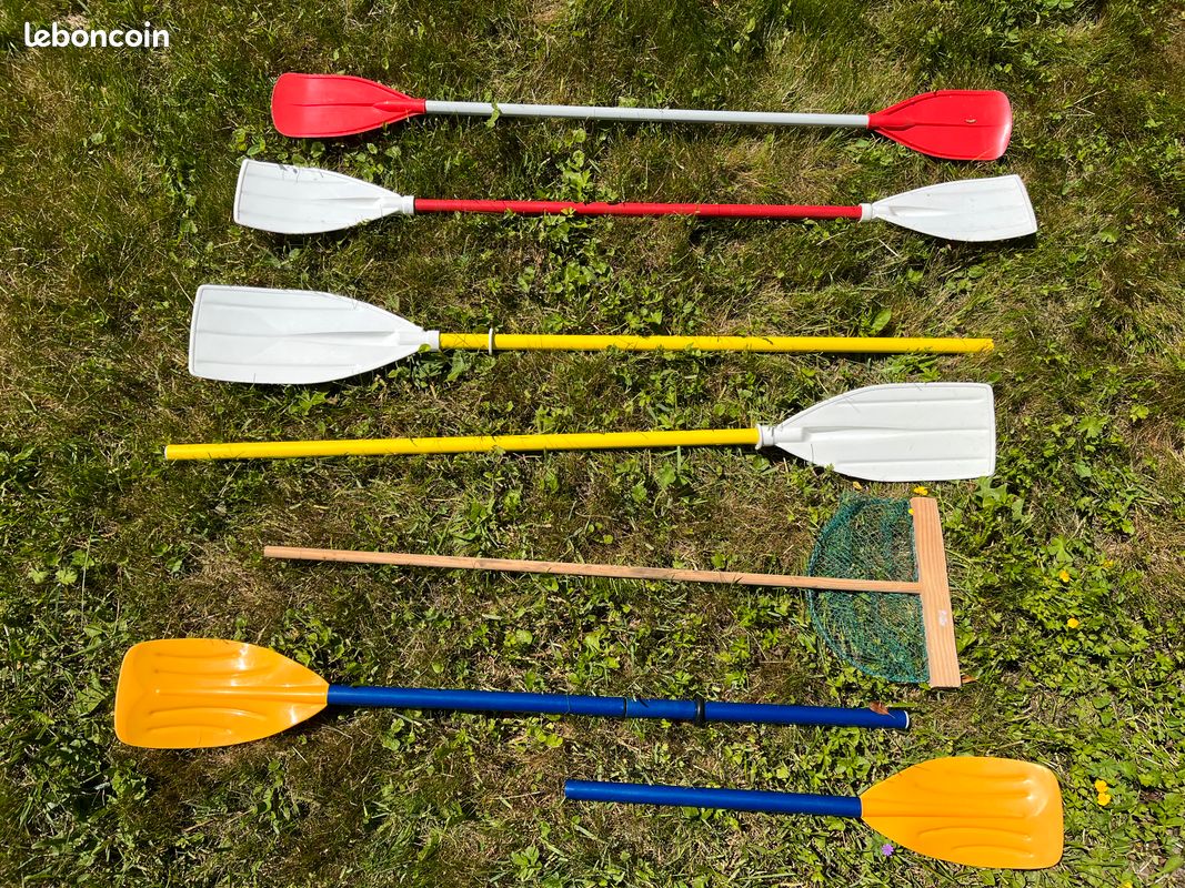 Ensemble de RAMES ET PAGAIES plus une bichette - Sport & Plein air