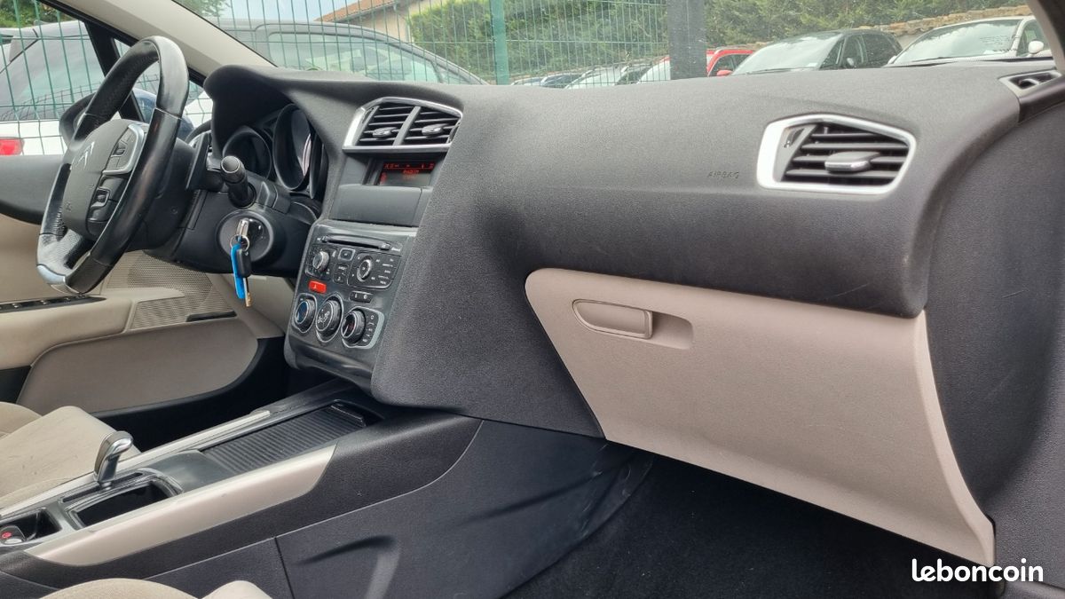 Citroën C4 II 1.6 HDI 112ch Bva - Voitures