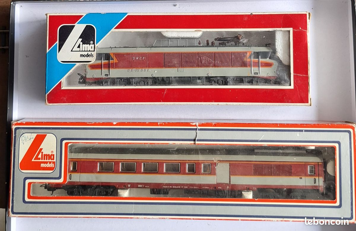 Rare locomotive Lima réf 20 8163LGP. Plus un wagon réf 309311. Train ho ...