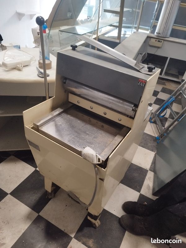 Machine coupe pain professionnel - Équipements pour restaurants & hôtels