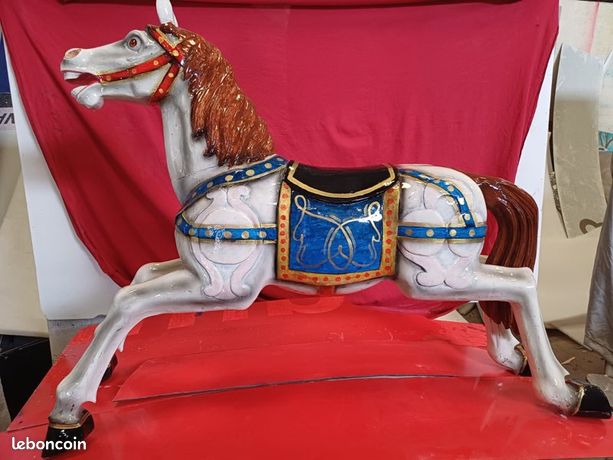 Manege forain d'occasion - Équipements pour commerces & marchés - leboncoin