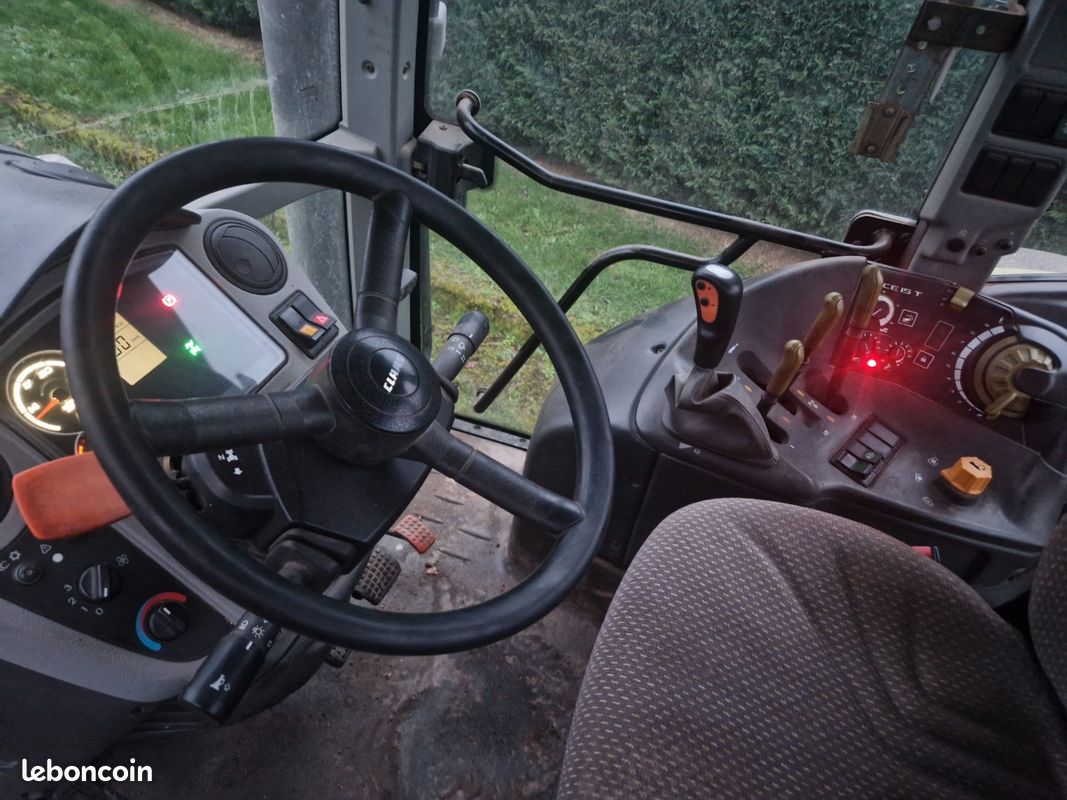 Tracteur Class Arion 610C - Tracteurs