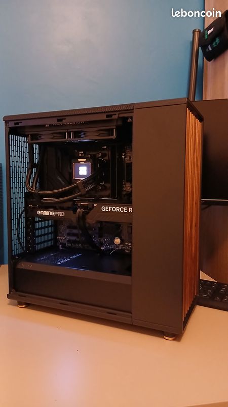 PC Gaming RTX 5080/ Ryzen 7 9800X3D/ 32Go DDR5/ Watercooling/ Fractal ...