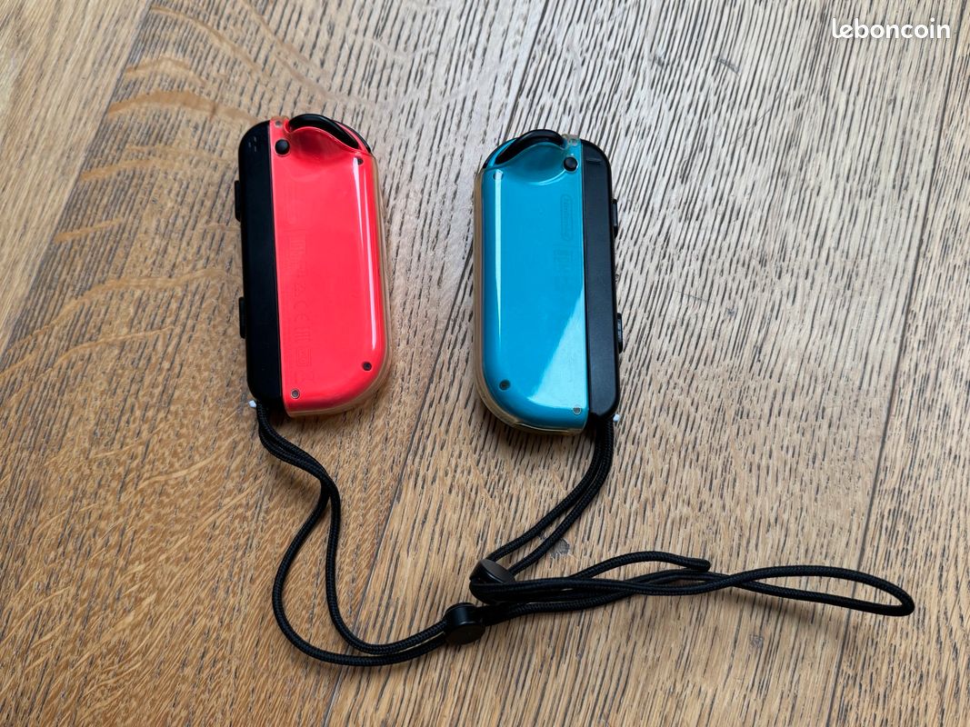 Nintendo Joycons Switch - Consoles