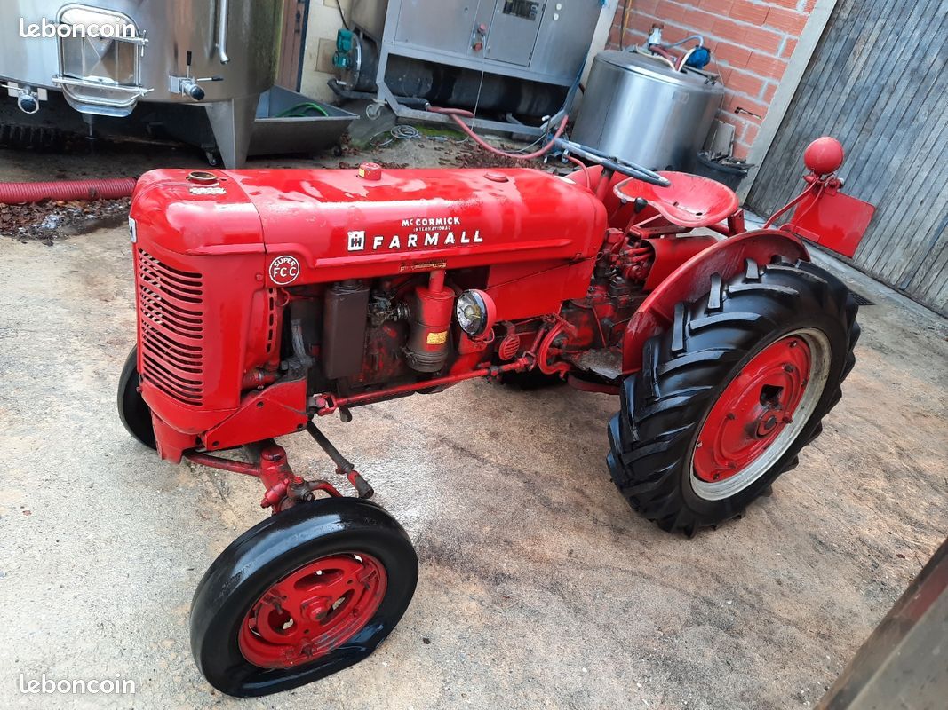 Mc Cormik Farmall super FCC - Tracteurs