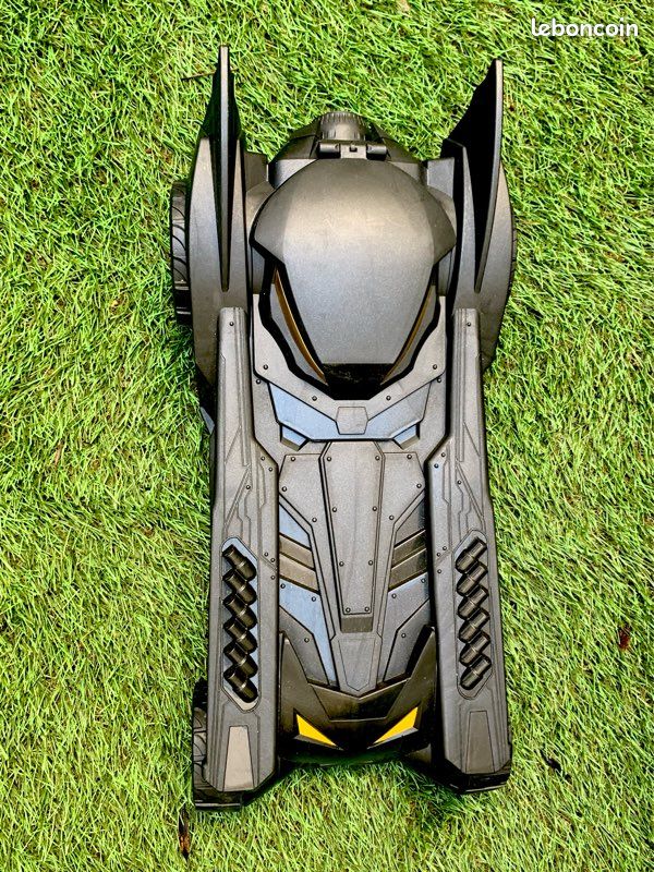 Pack Batmobile + figurine Batman articulée 30 cm - DC Comics - Jeux ...