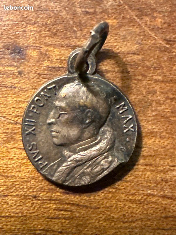 Médaille ancienne religieuse Pape Pie XII - Collection