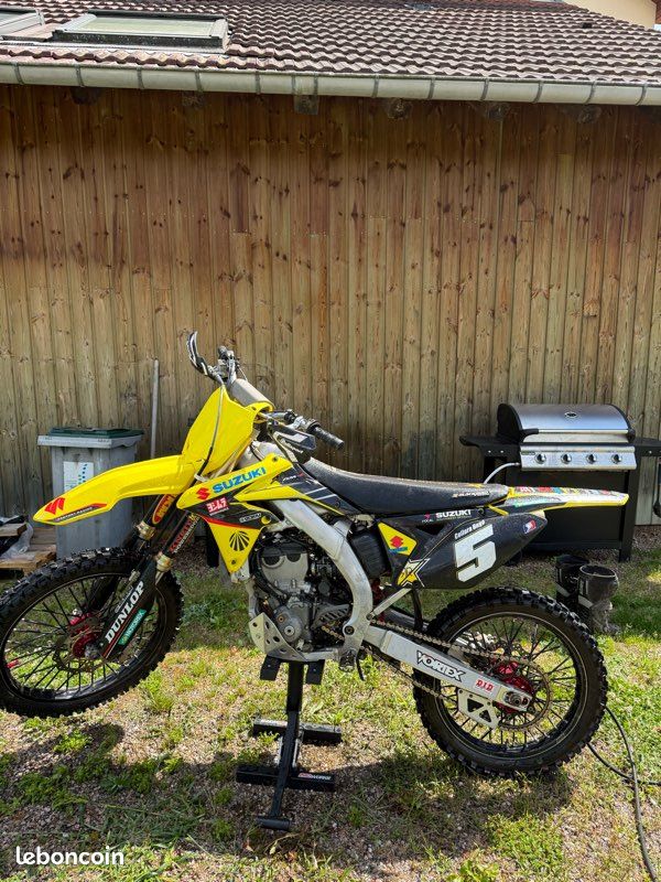 250 rmz - Motos