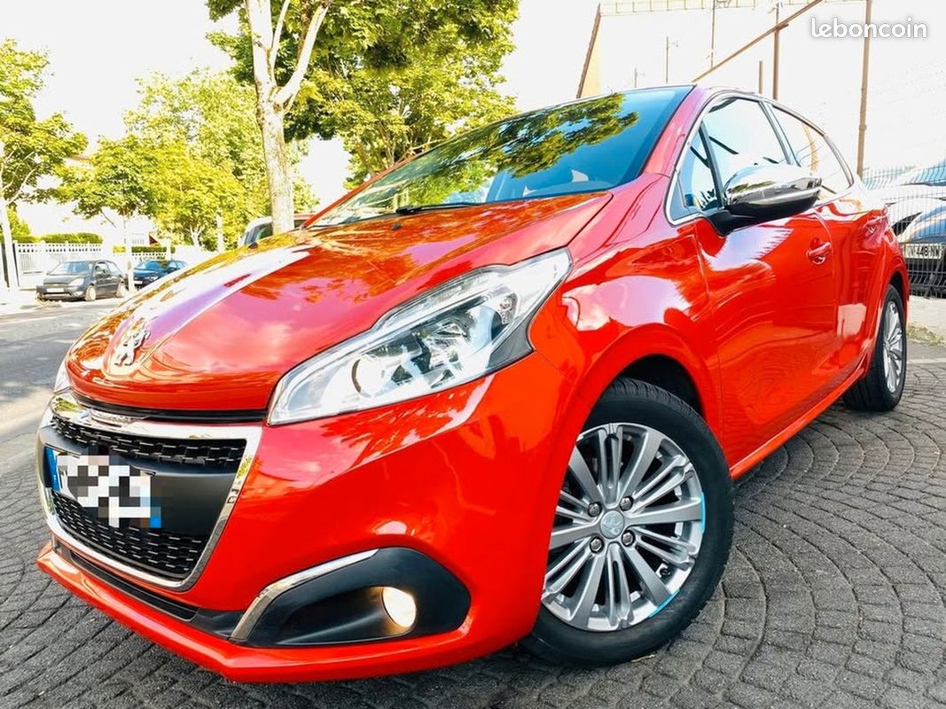 Peugeot 208 Allure - 83CHX BVM5 Crit'R 1 - Entretien Peugeot ...