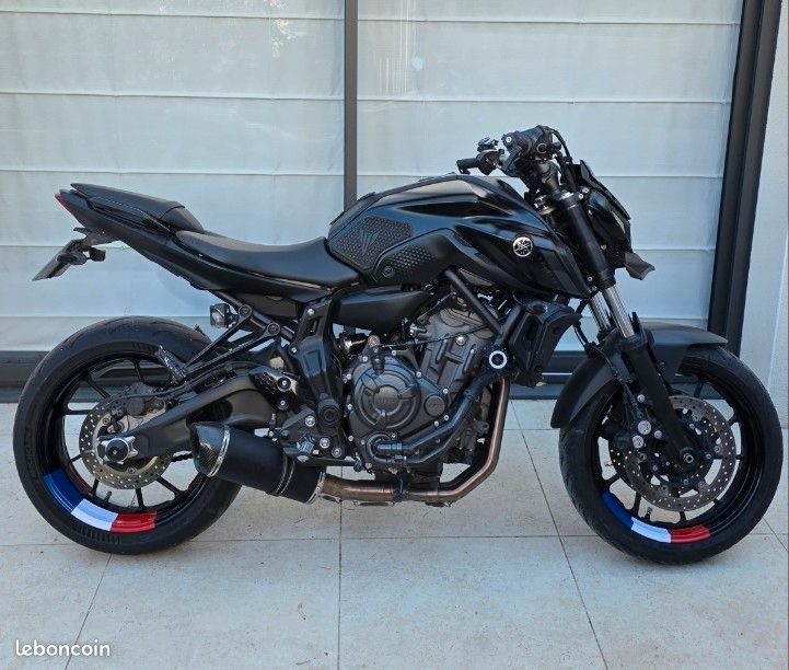 Mt 07 A2 2021 - Motos