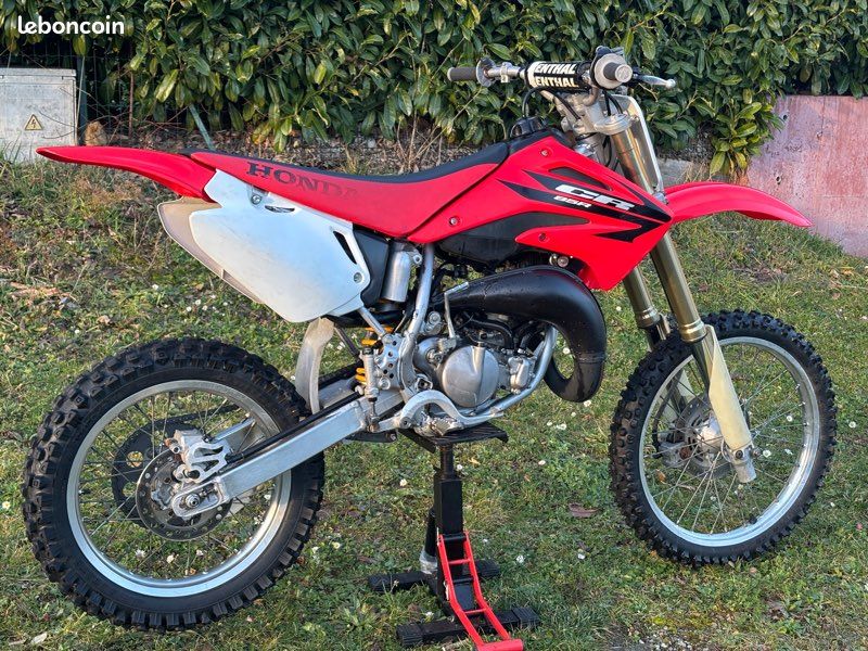 Honda 85 CR - Motos