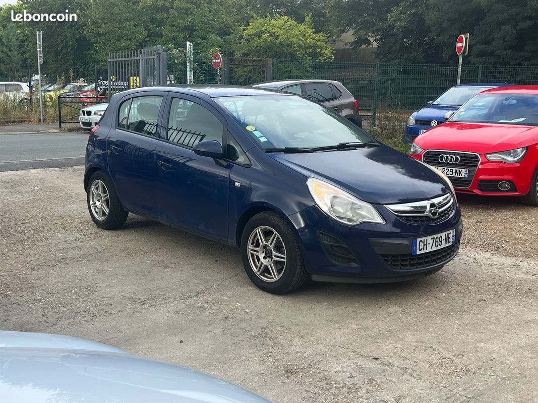 Opel Corsa 1l3 CDTI 75 CV 2012 Diesel - Voitures