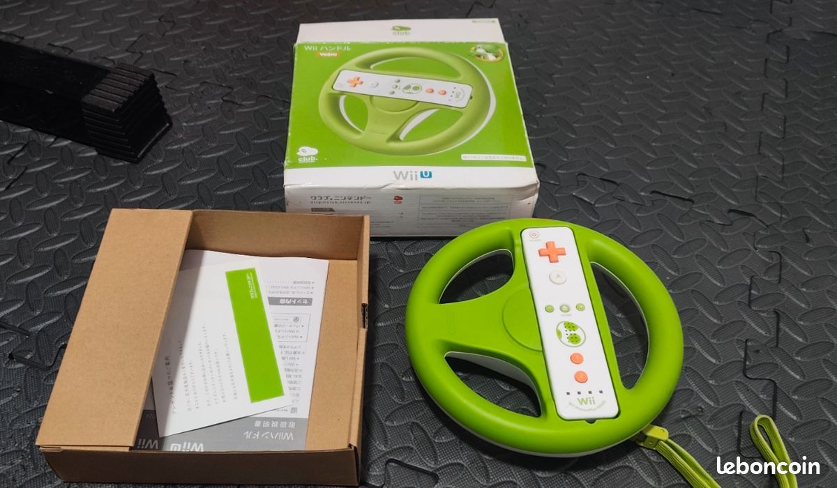 Volant Wii Club Nintendo "Yoshi" (Import Japon) + Wiimote Yoshi ...