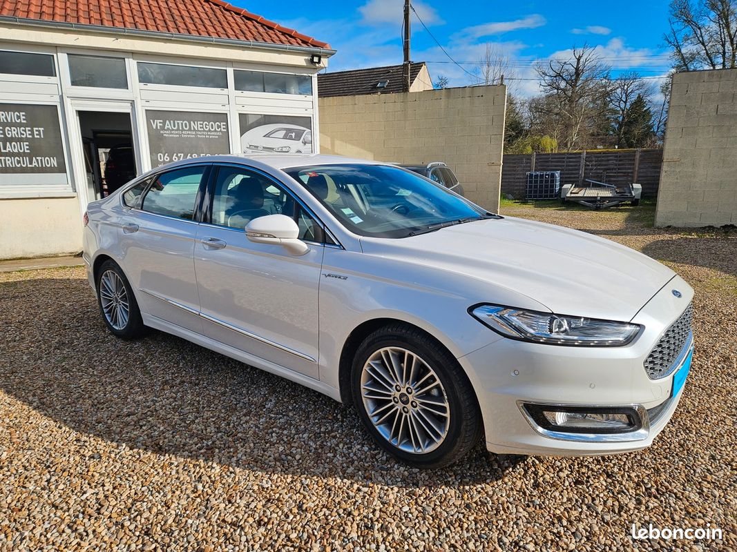 Ford Mondeo Hybrid 2.0 187 cv vignale blanc nacré annee 2018 47300 km ...