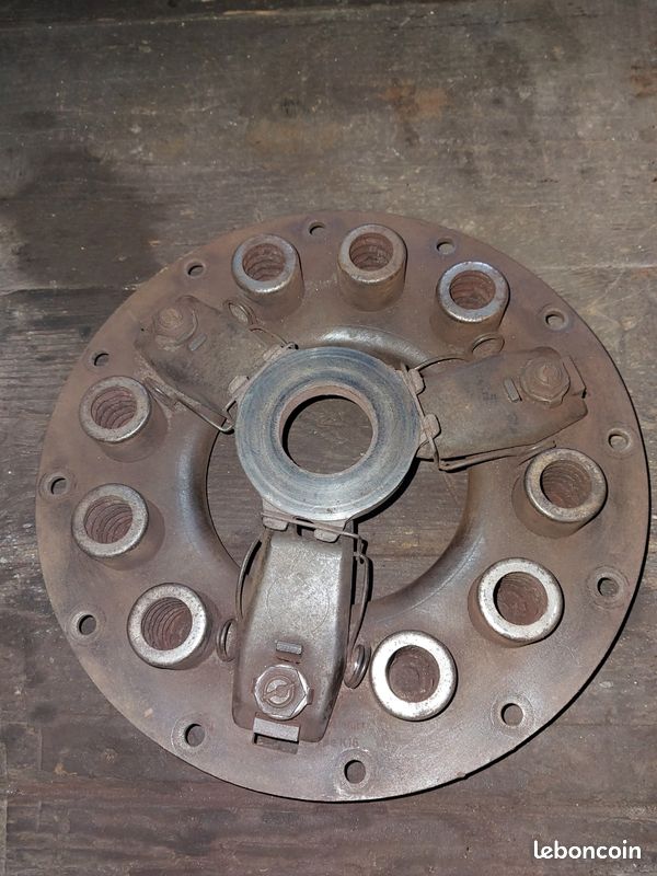 Mécanisme d'embrayage Mc Cormick D324 - Matériel agricole