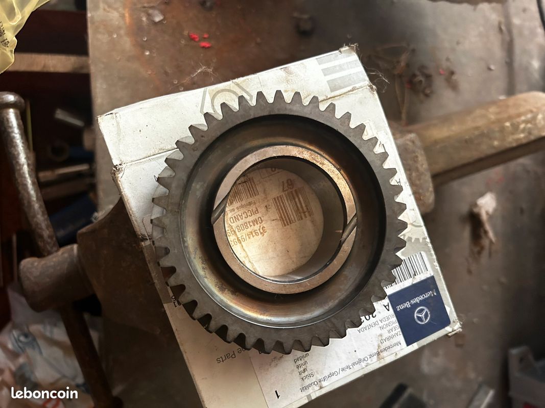 Pignon Mercedes A 203 260 26 08 - Équipement auto