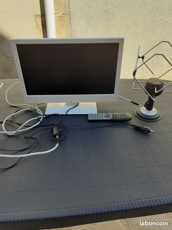Tv écran plat antenne 12v - Photo, audio & vidéo