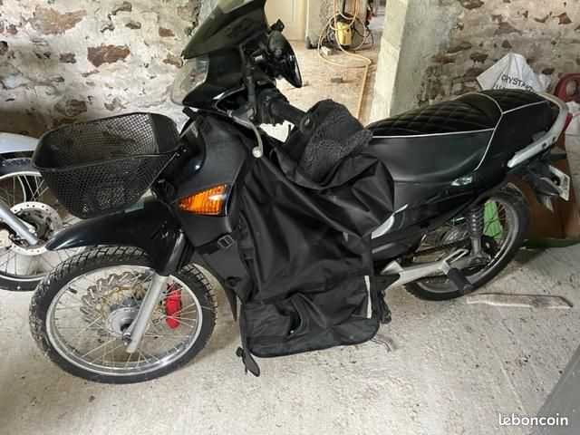 Honda innova swap moteur 250 cbr inj - Motos